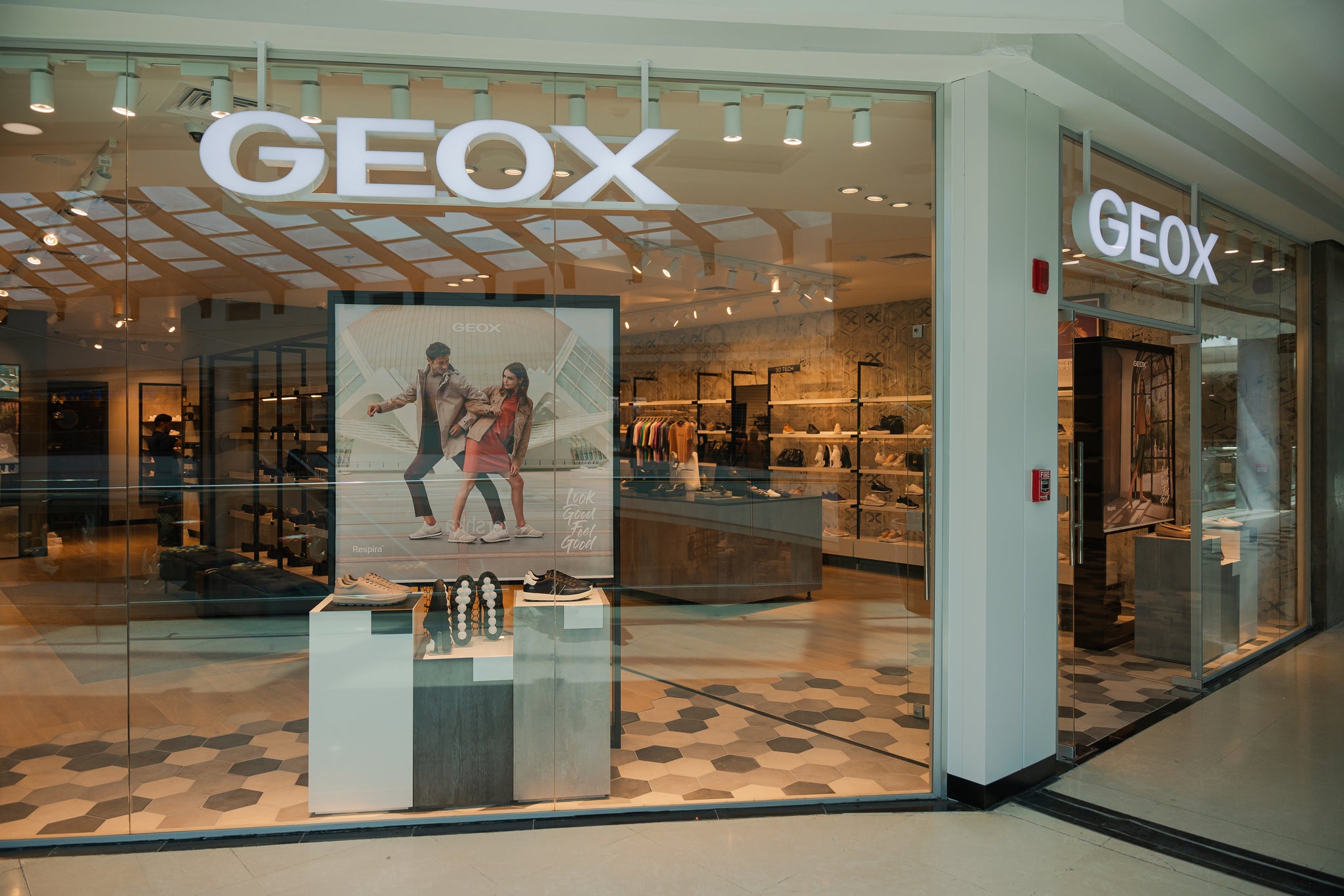 GEOX: Breathable Shoes and Clothing for Men, Women and Kids Geox